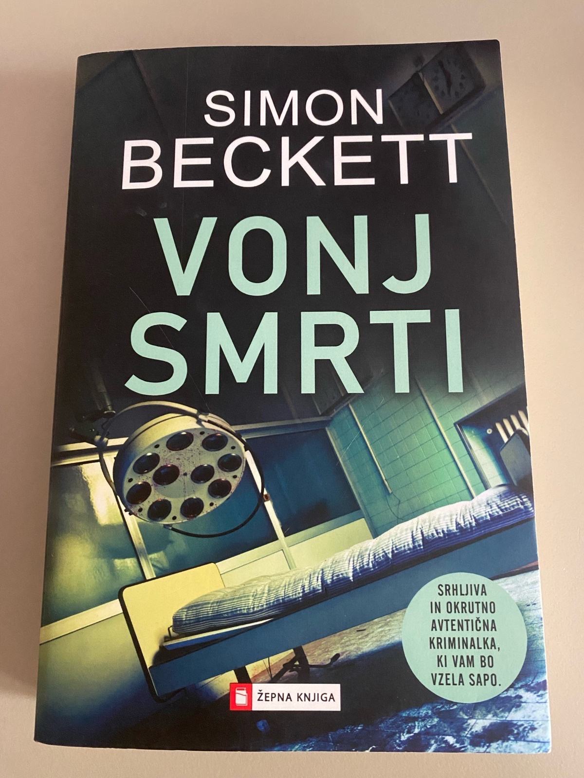 Simon Beckett Vonj smrti