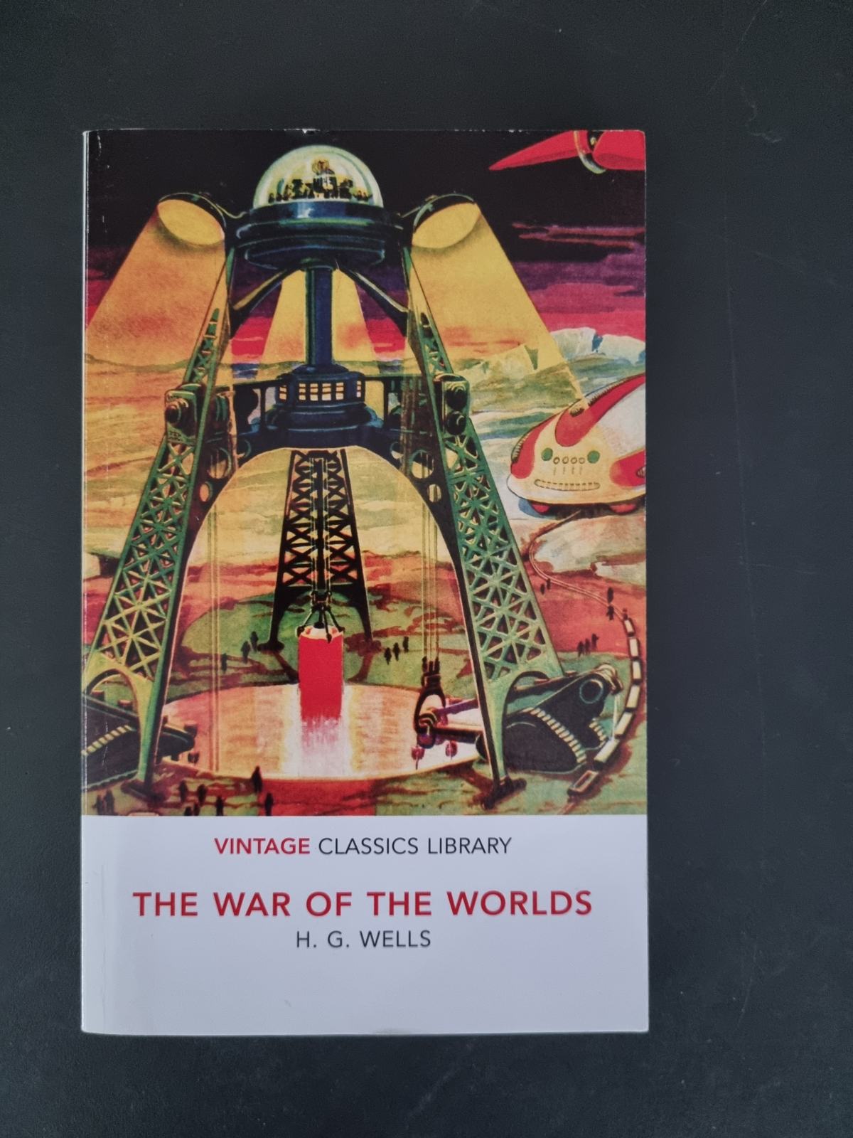 The War of the Worlds - H.G. Wells