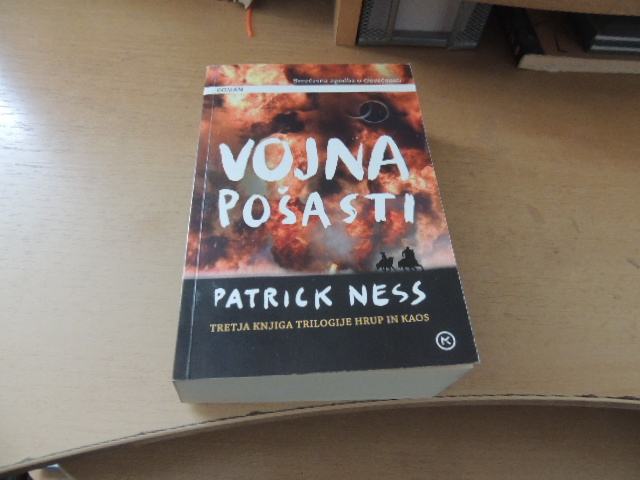 VOJNA POŠASTI P. NESS MLADINSKA KNJIGA 2012