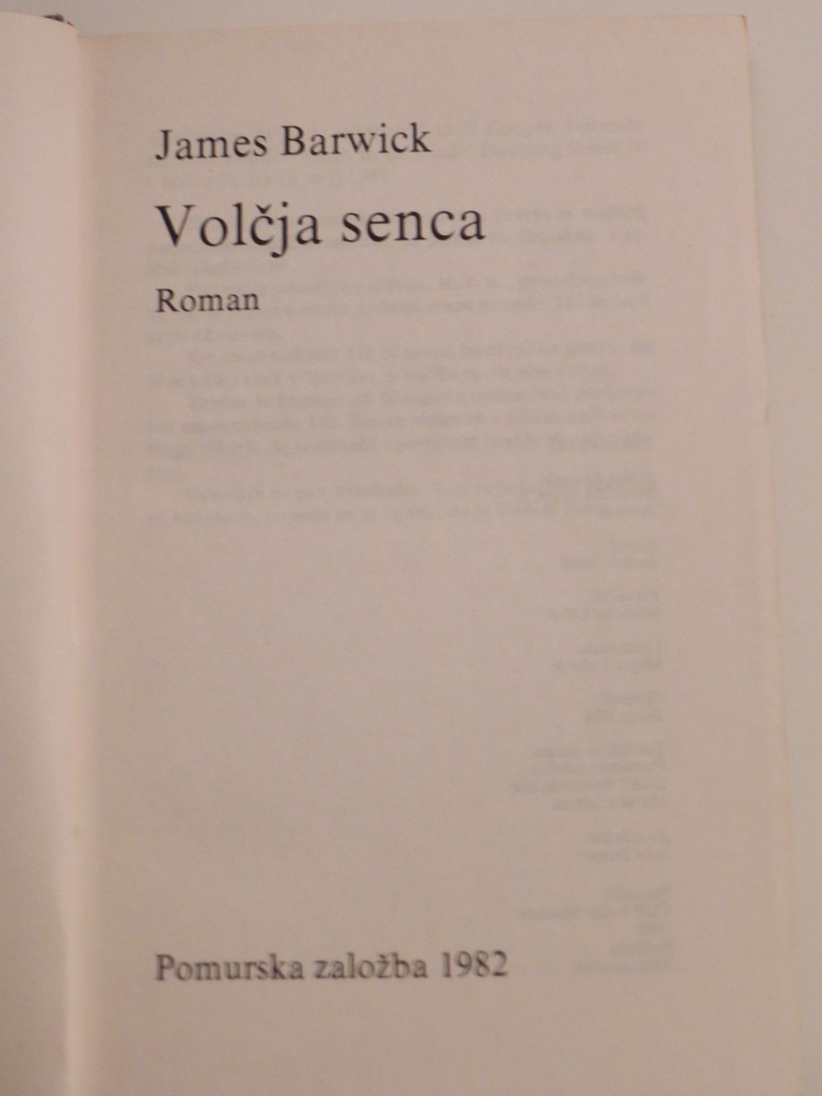 Volčja senca, James Barwick, knjiga