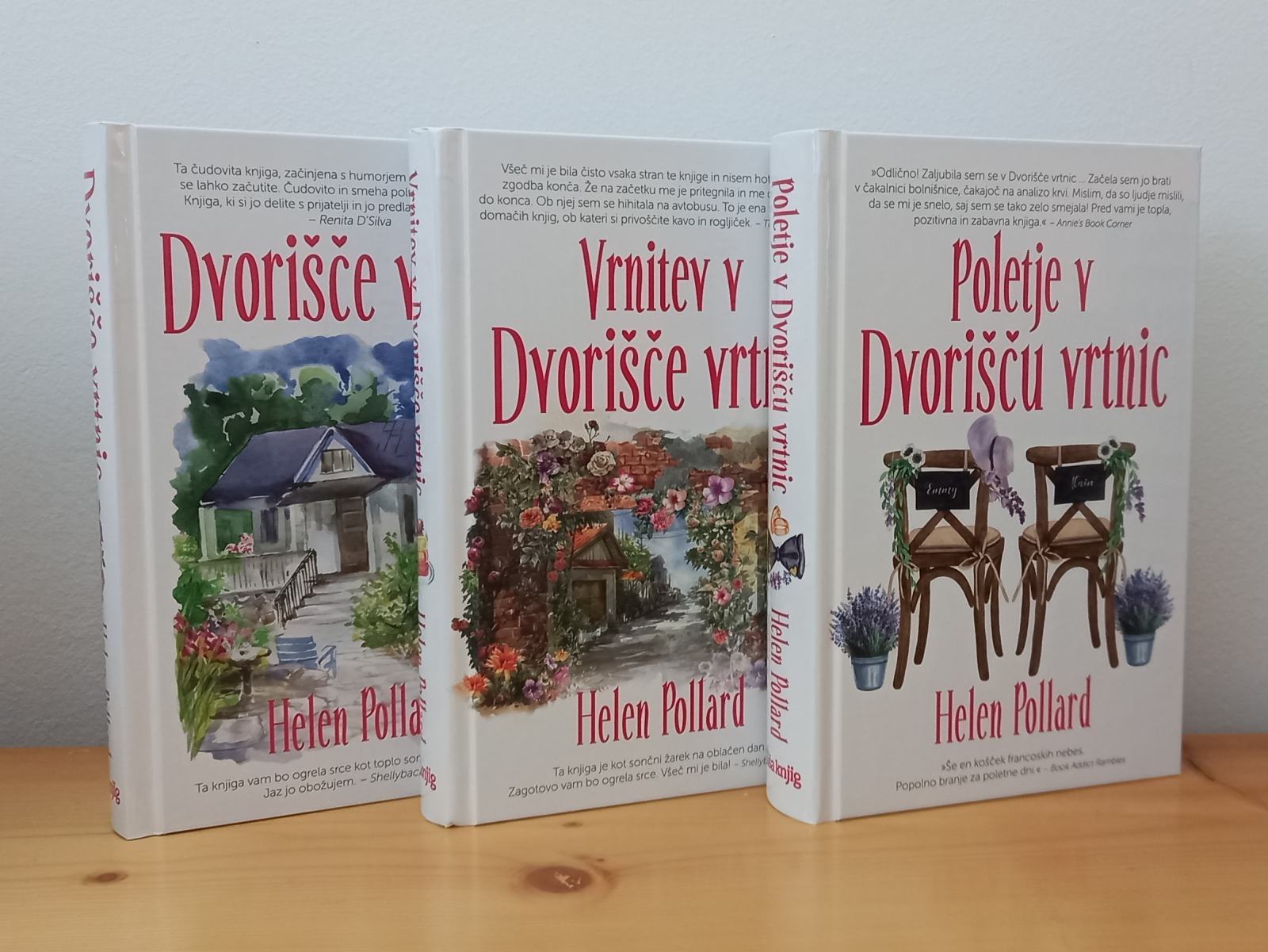 zbirka Dvorišče vrtnic Helen Pollard