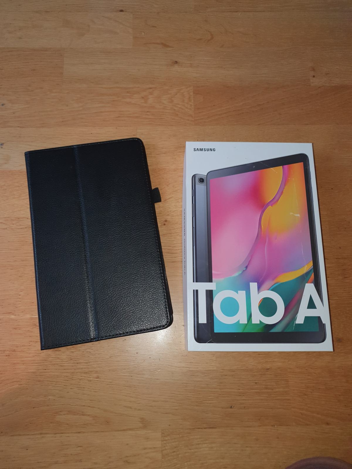 SAMSUNG TAB A SM-510 32GB z ovitkom