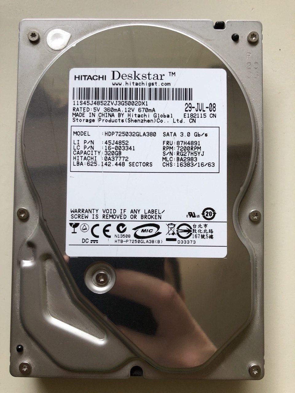 Hitachi 320 GB HDD disk