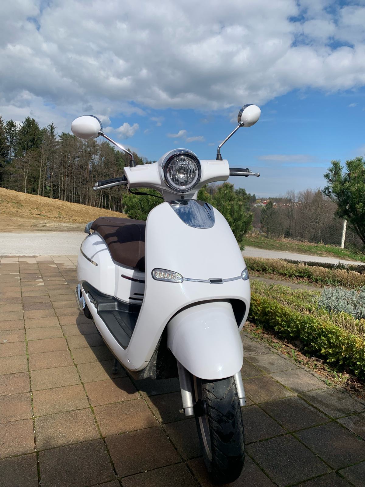 Skuter Znen Cruise, 2020 l.
