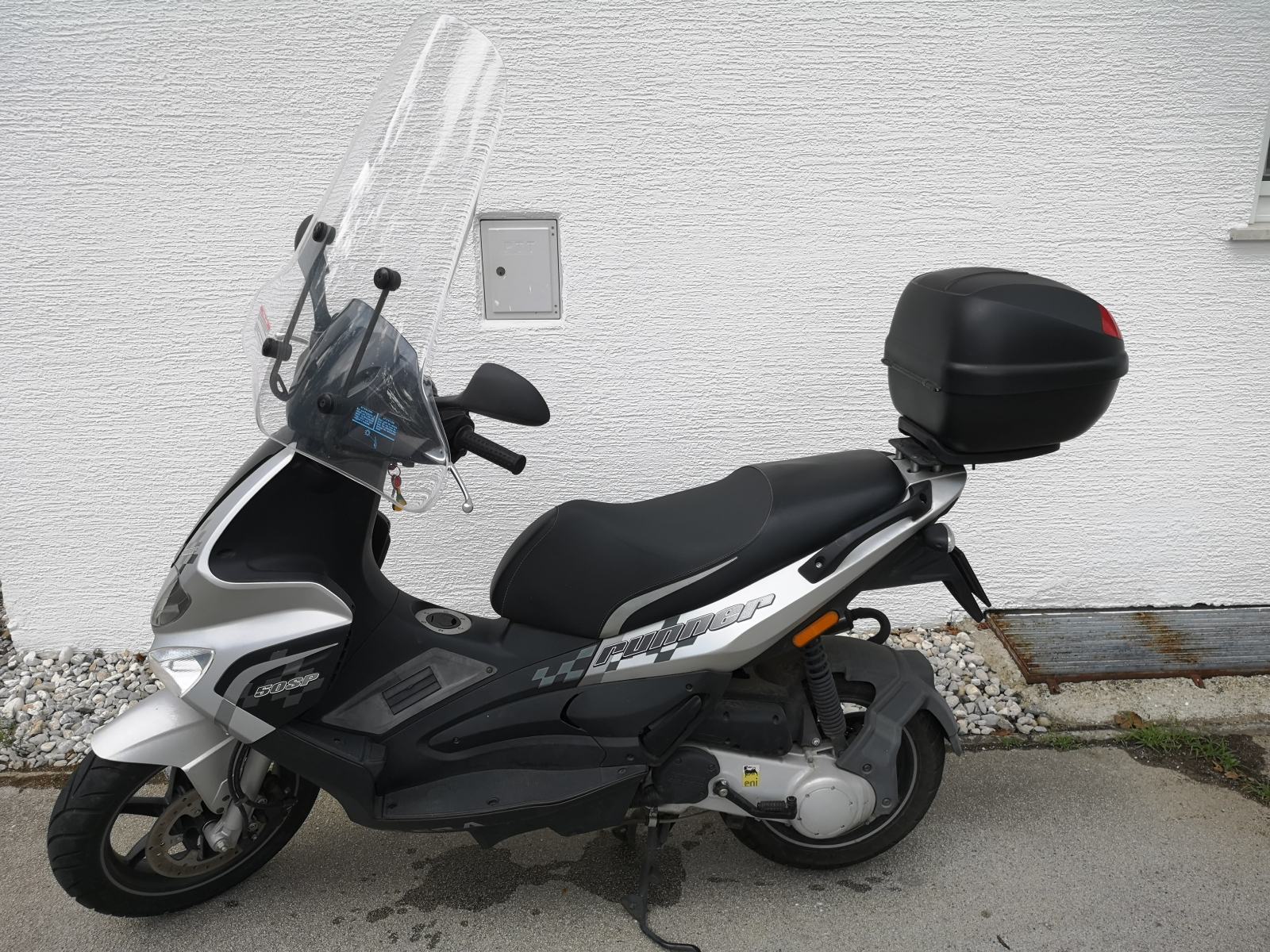 Gilera Runner 50 RST SP 2T 49 cm3, 2016 l.