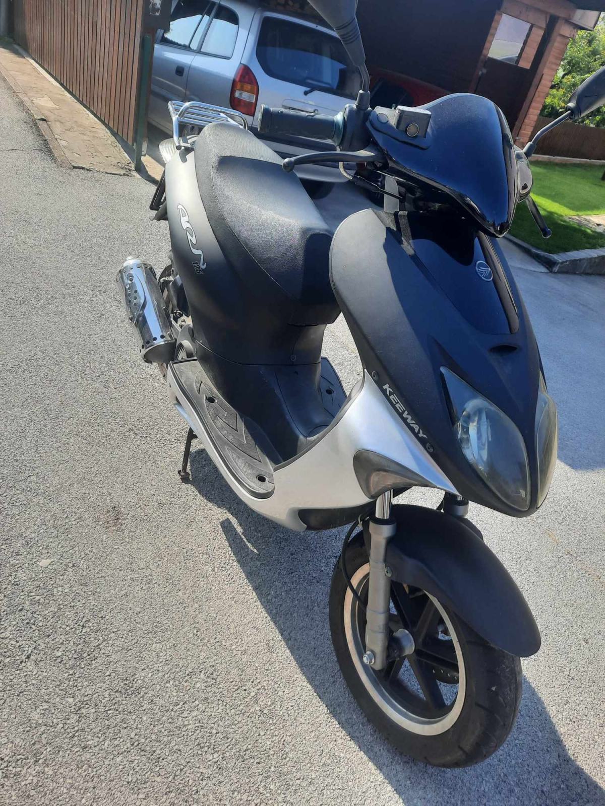 Keeway ARN 125 125 cm3, 2009 l.