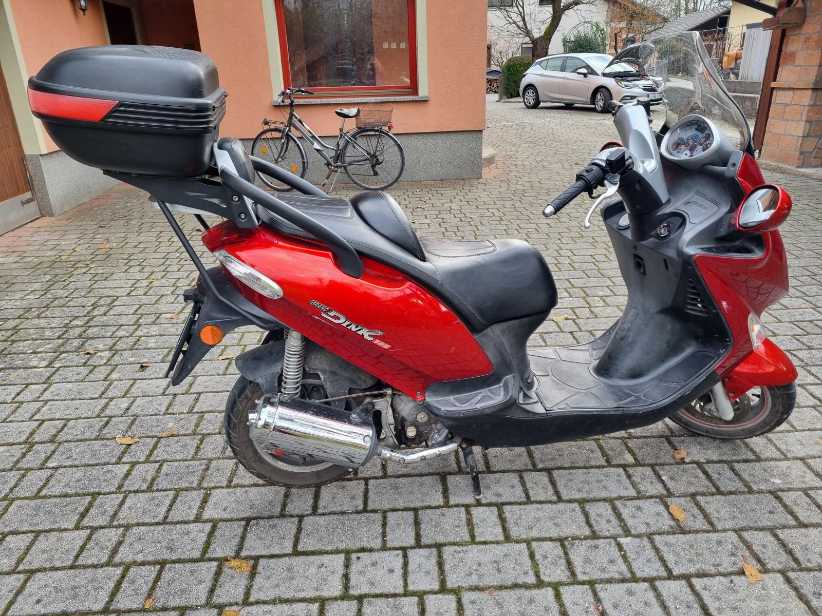Kymco Grand Dink 125 cm3 scooter, 2005 l.