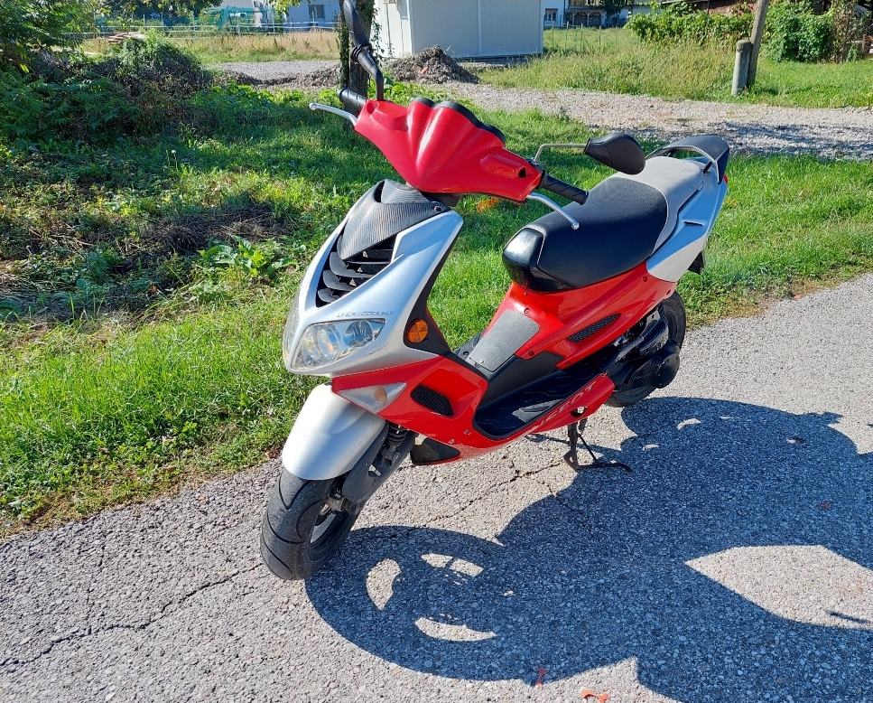 Peugeot Speed fight 2 49 cm3, 2012 l.