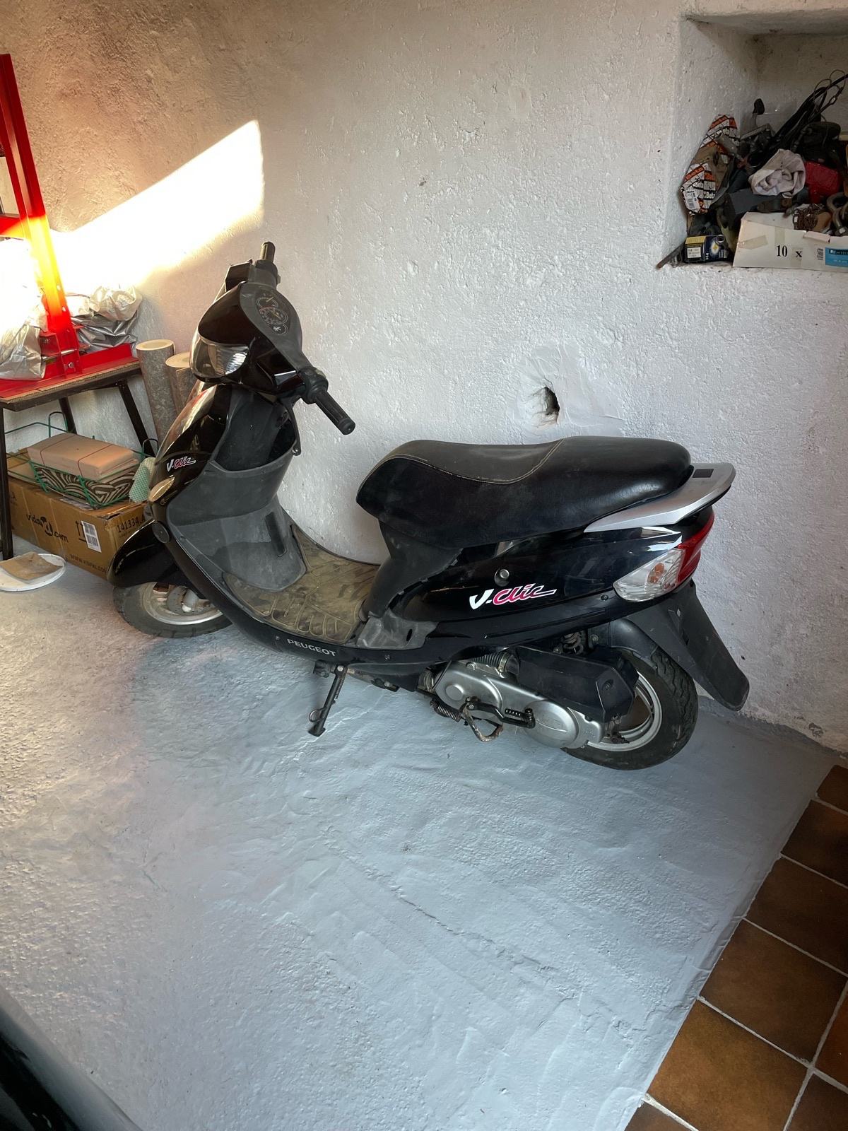 Peugeot V click 4T 50 cm3, 2013 l.