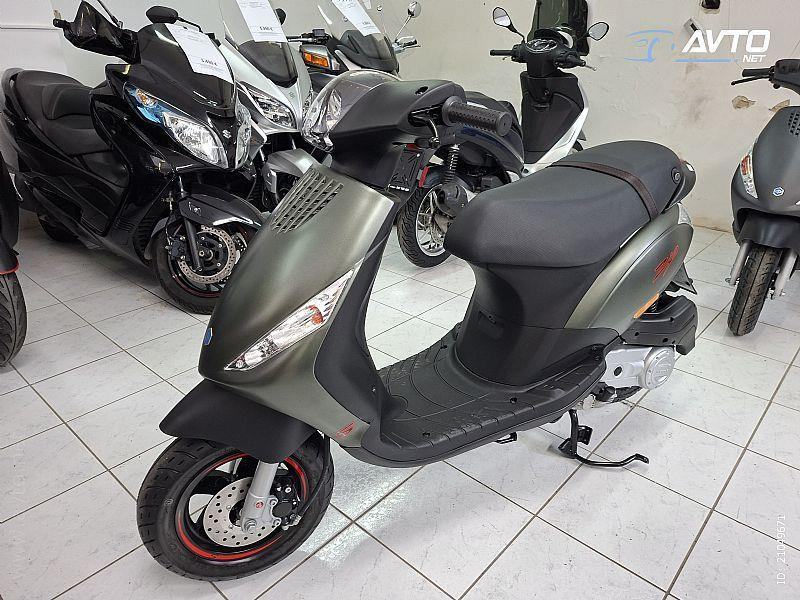 Piaggio ZIP 50, 2025 l.