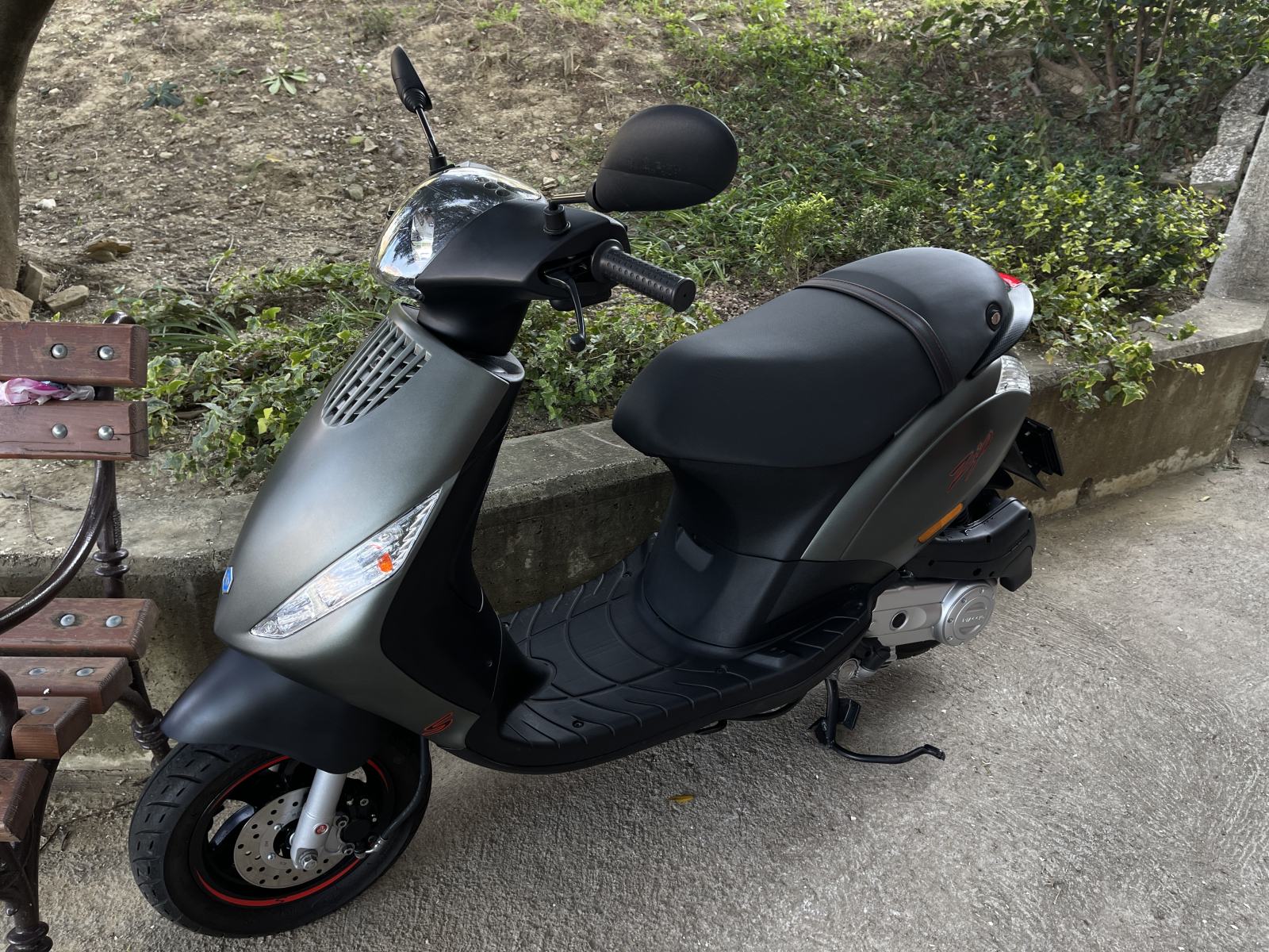 Piaggio Zip 50 25 km/h 49 cm3, 2024 l.