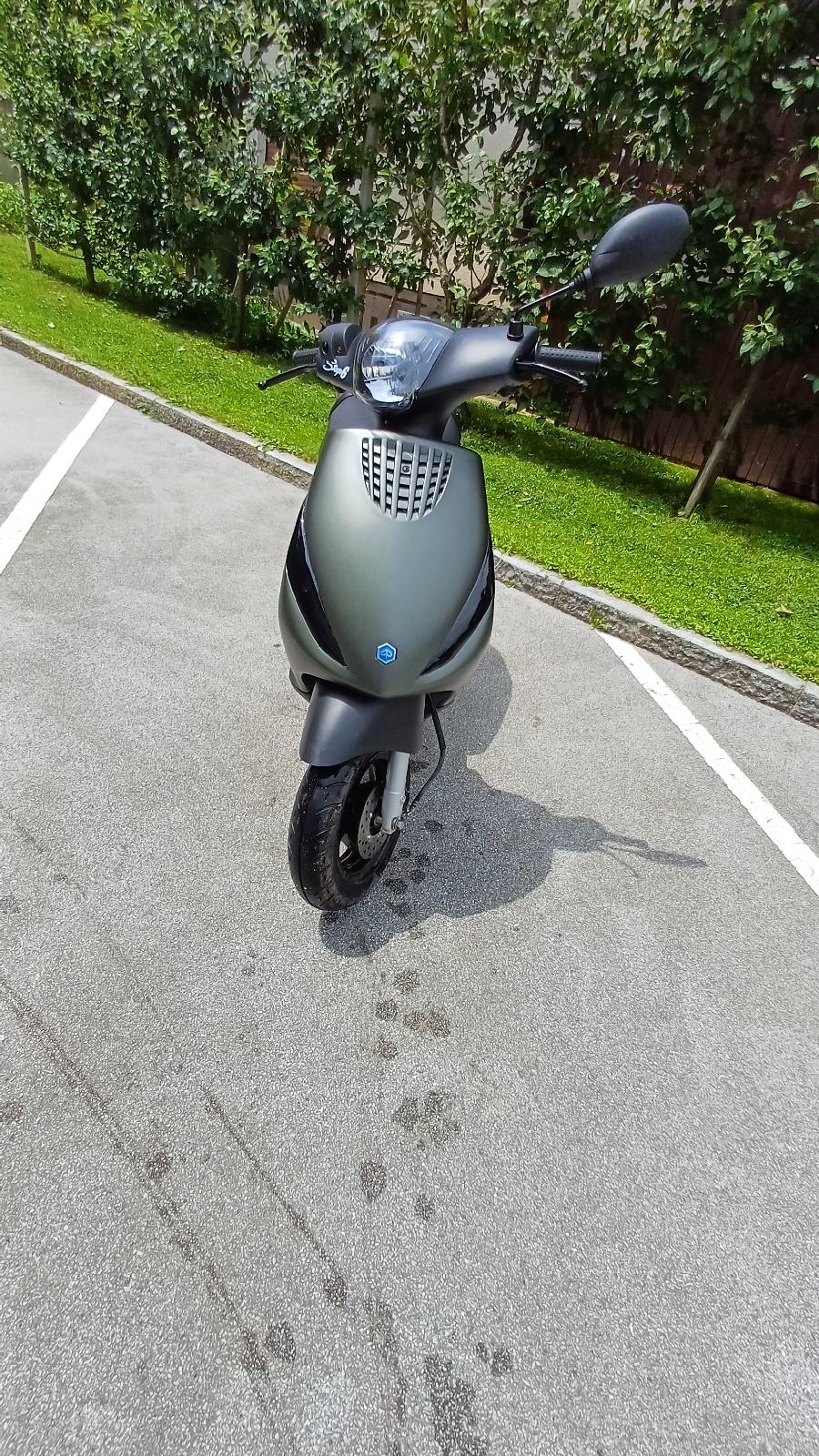 Piaggio Zip 50 cm3, 2023 l.