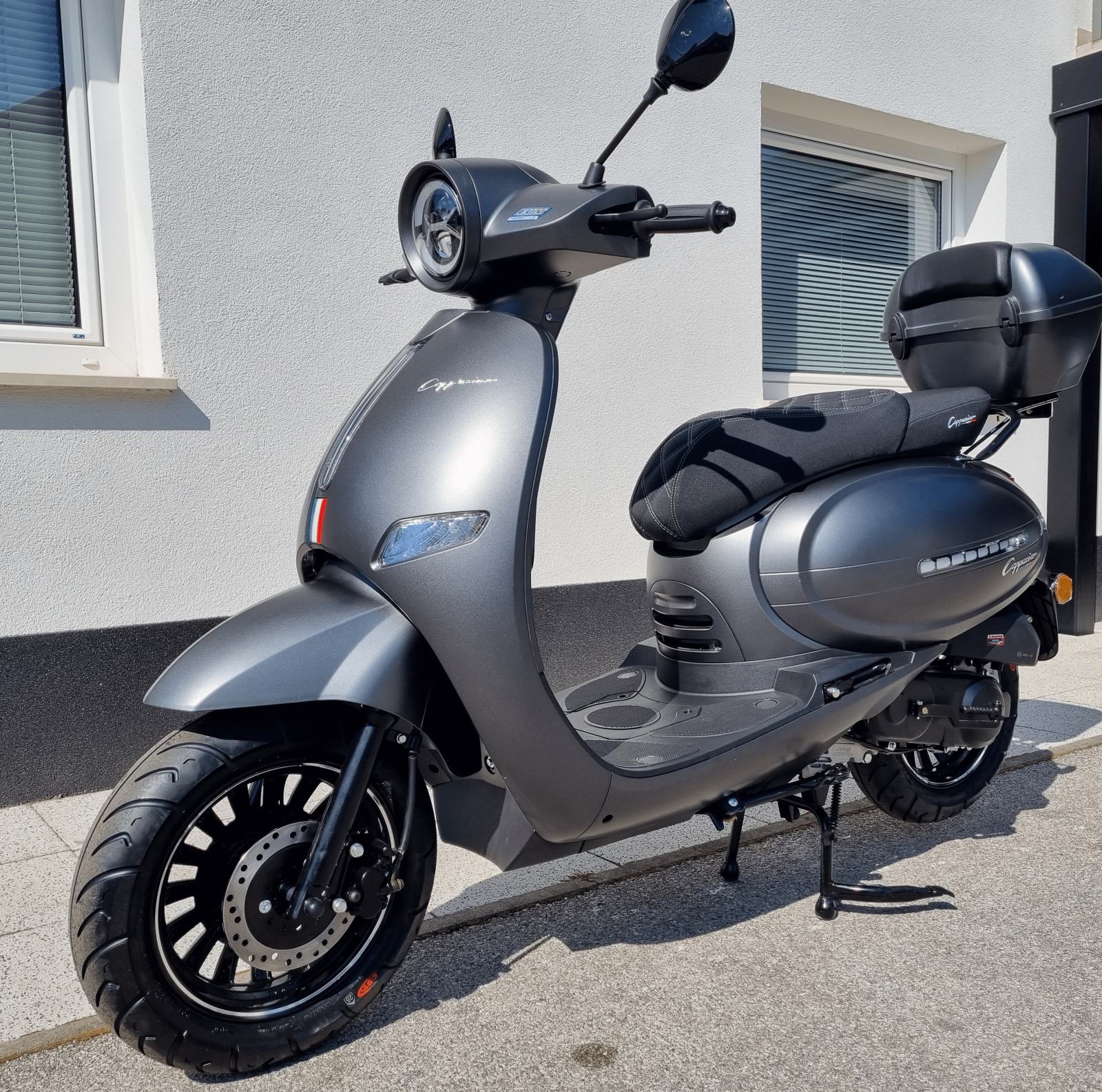 Skuter 49ccm3 ali 125cc3 CAPPUCINO MATT BLACK, 2025 l.