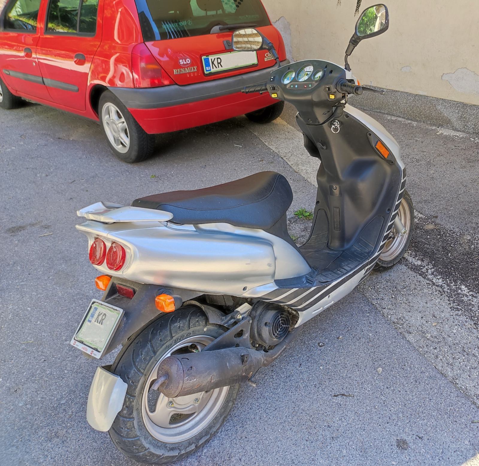 Sym JET BASIX 49 cm3, 2006 l.