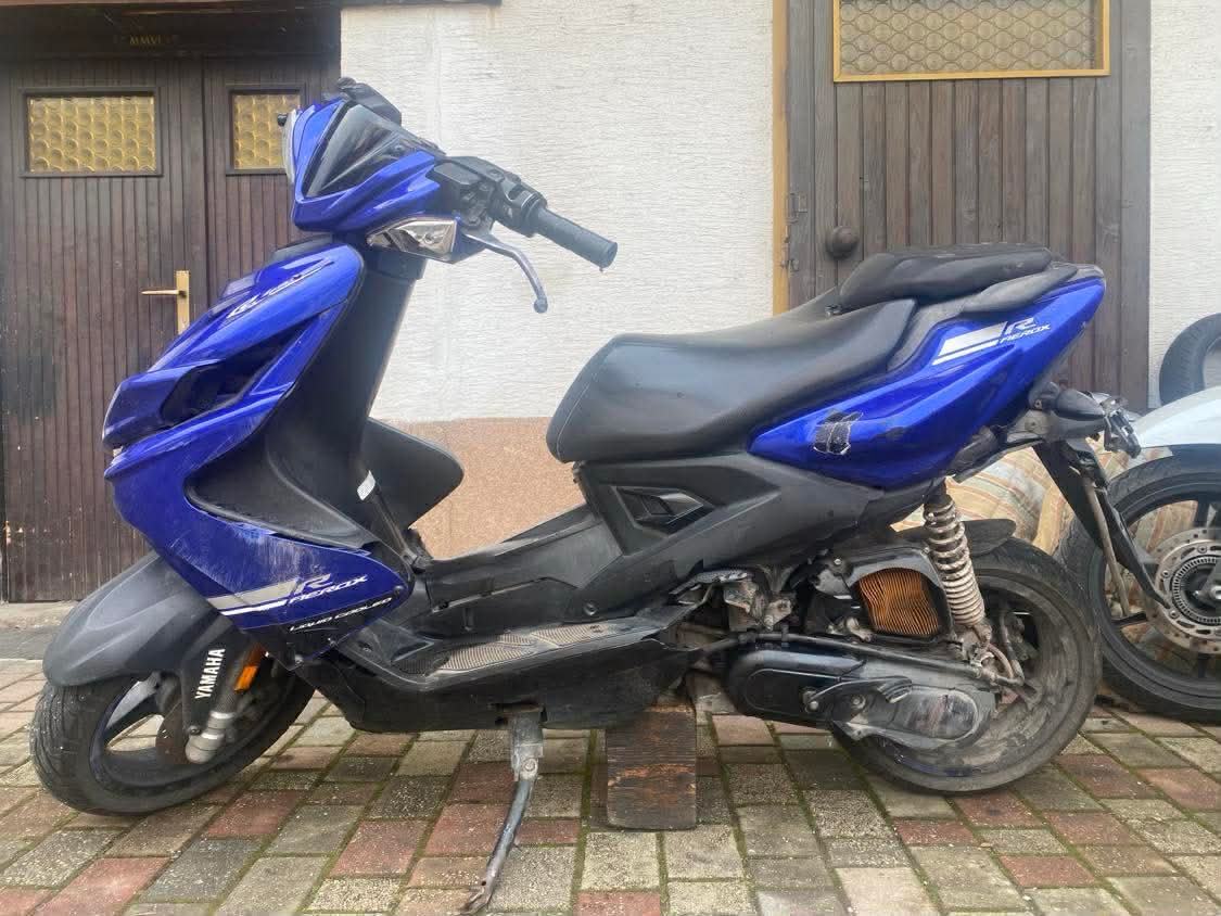 Yamaha Aerox 4T po delih 49 cm3, 2023 l.