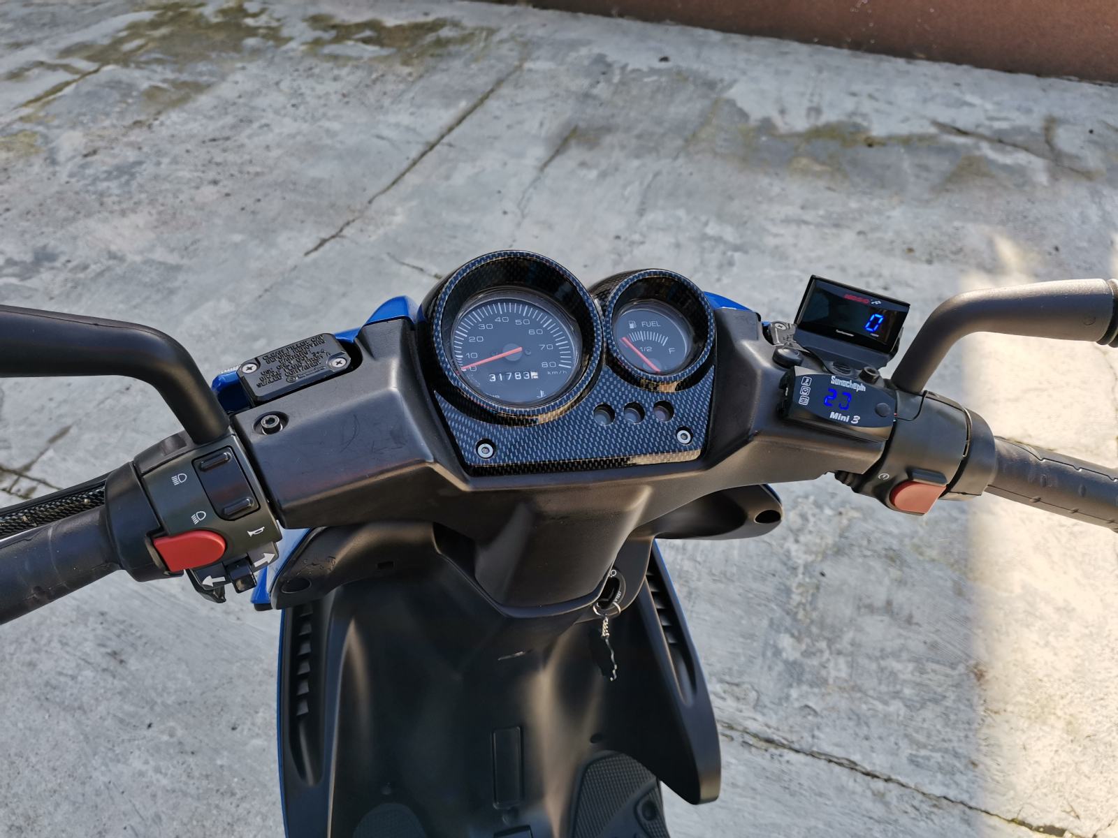 Yamaha Aerox 50 cm3, 2003 l.