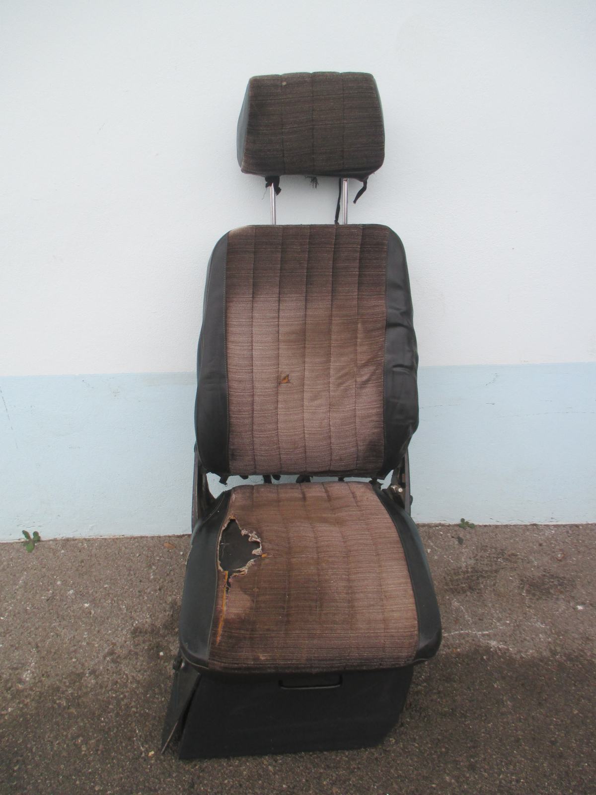 PUCH G-RAZRED 230-GE ORIGINAL SPREDNJI SEDEŽ
