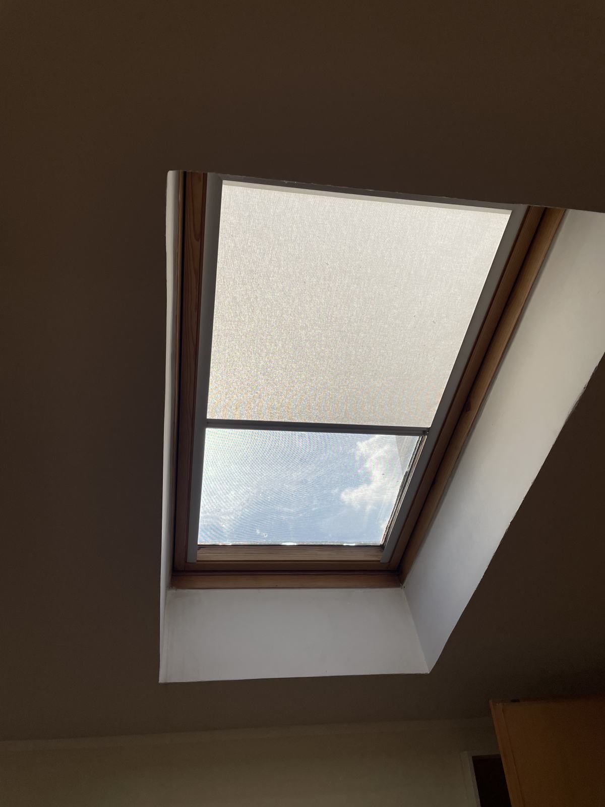Velux notranje rolo Siesta senčilo bež barve (140x78cm)