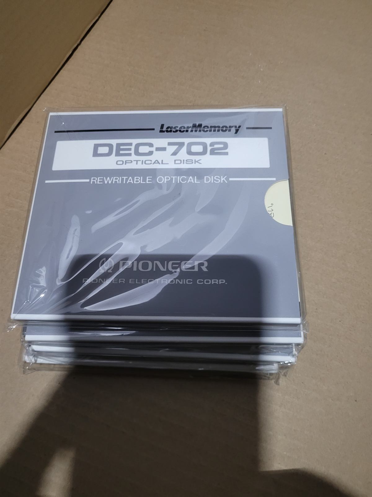 DEC 702 Optični disk