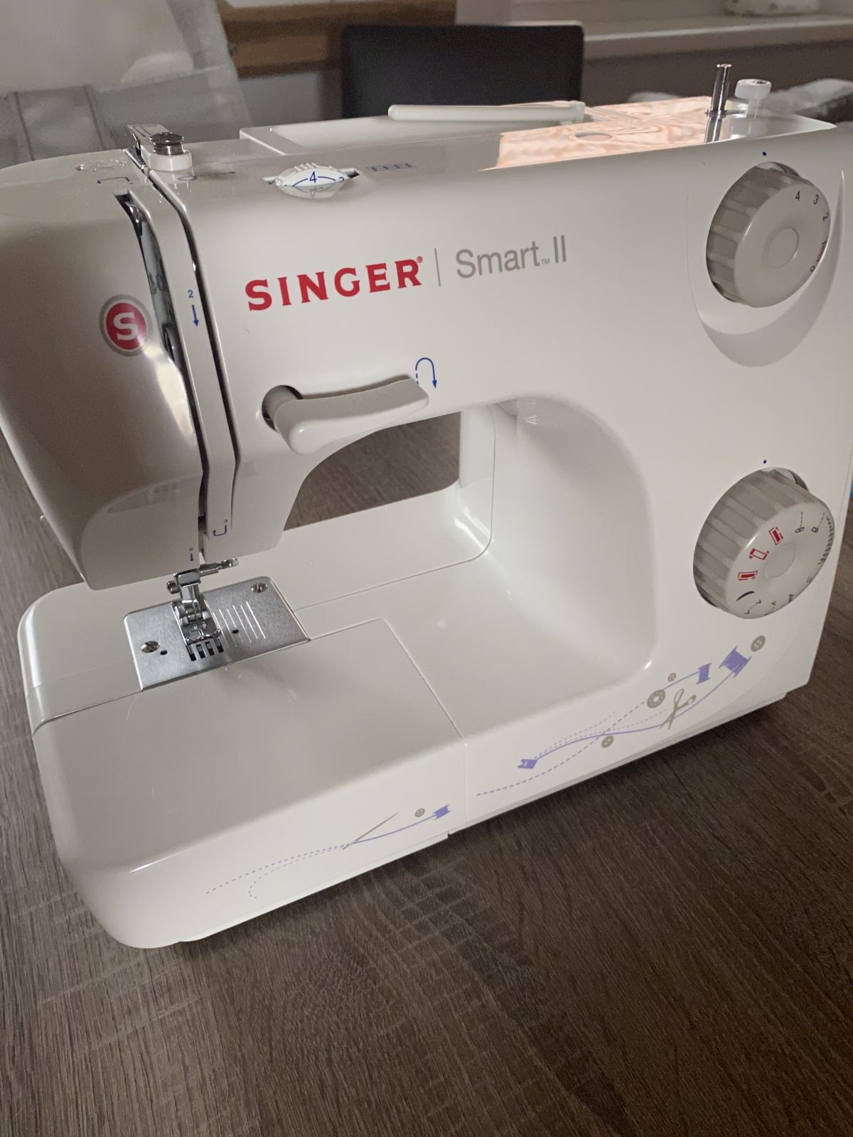 Šivalni stroj Singer Smart II