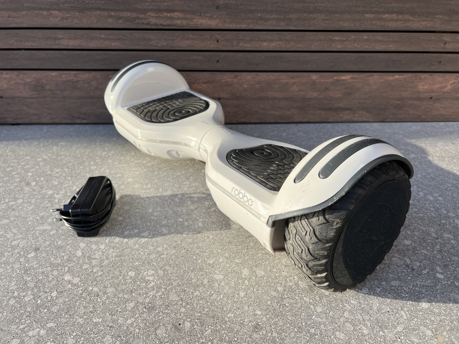 Električna rolka hoverboard Robbo X6, z Bluetooth zvočnikom in LED
