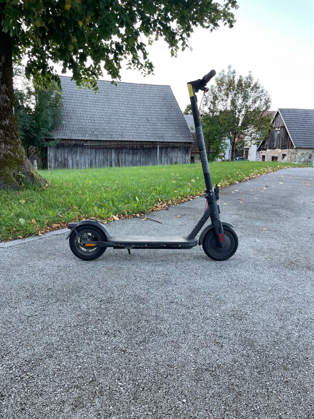 Električni skiro