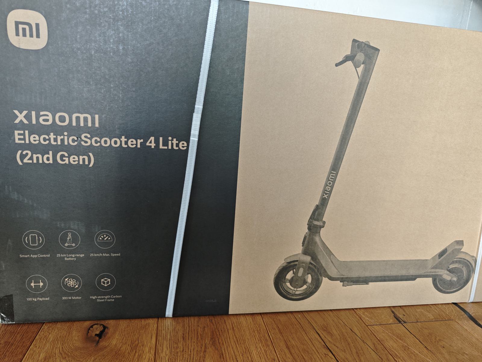 Električni skiro Xiaomi Electric Scooter 4 Lite 2nd Gen - NOV