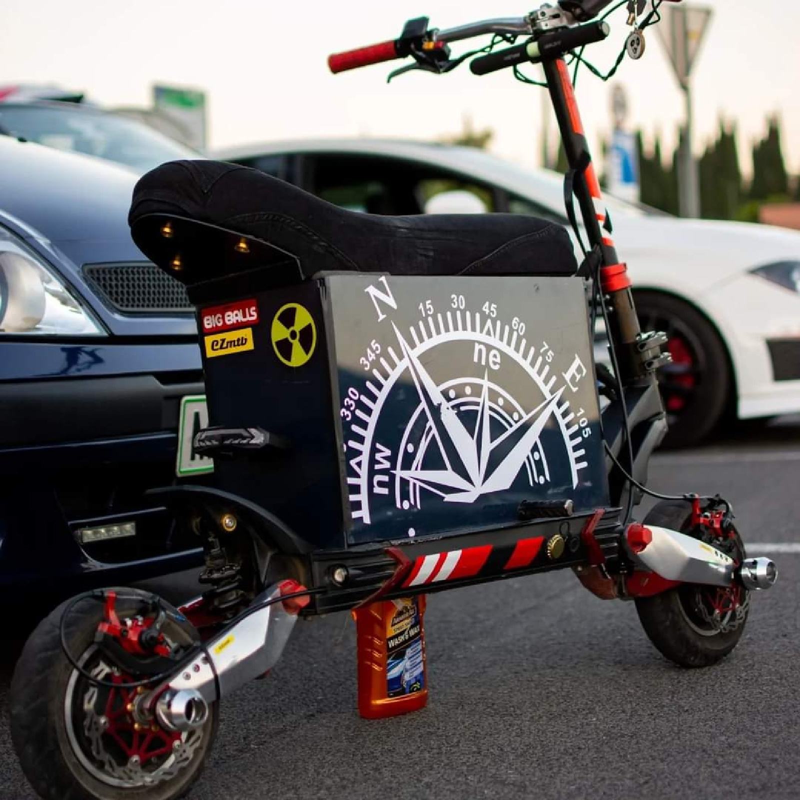 Zero 10x/EcoSpeed 10x Elektricni skiro Midimoto