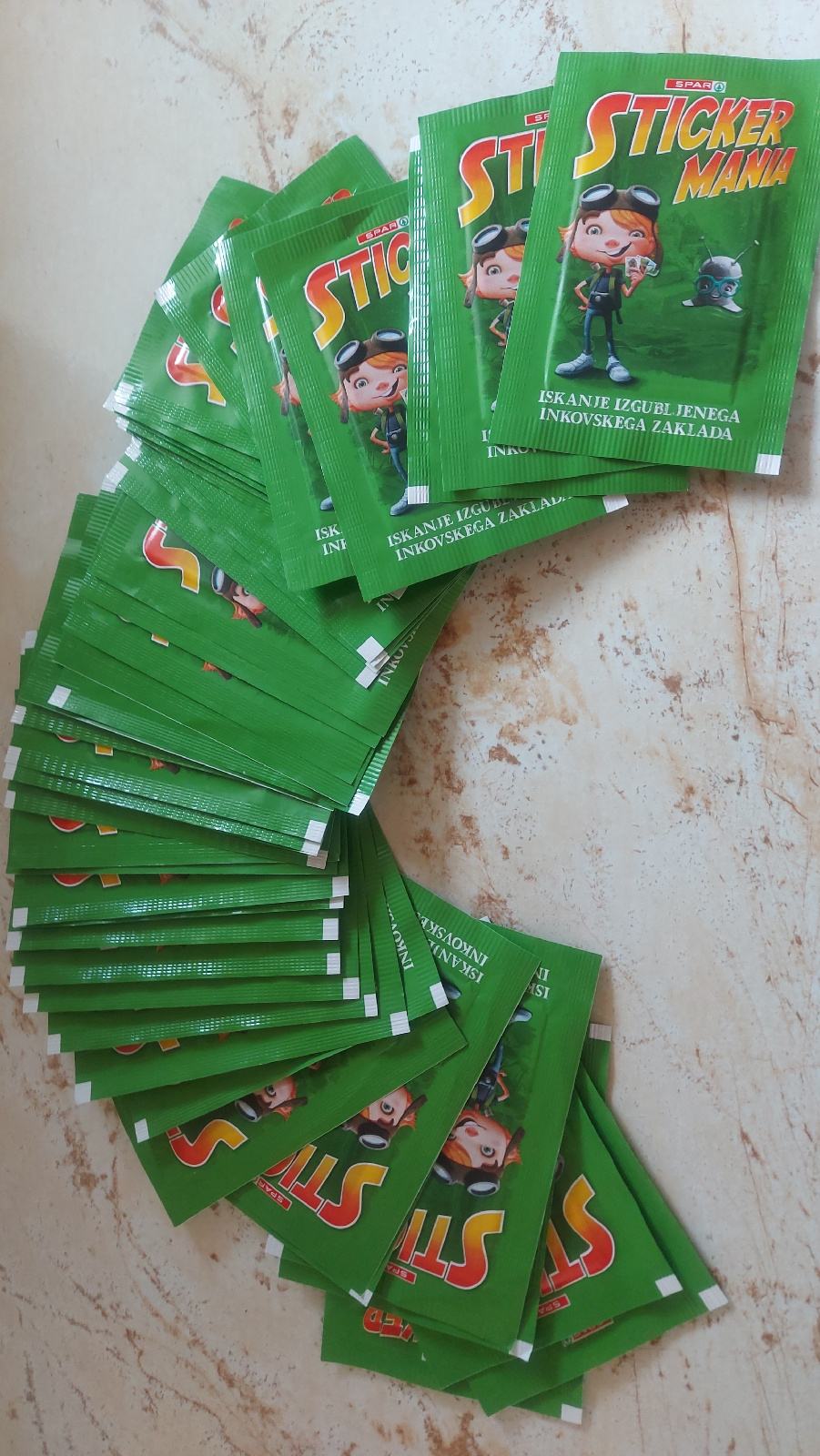 Sticker Mania Nalepke zaprti paketi novo
