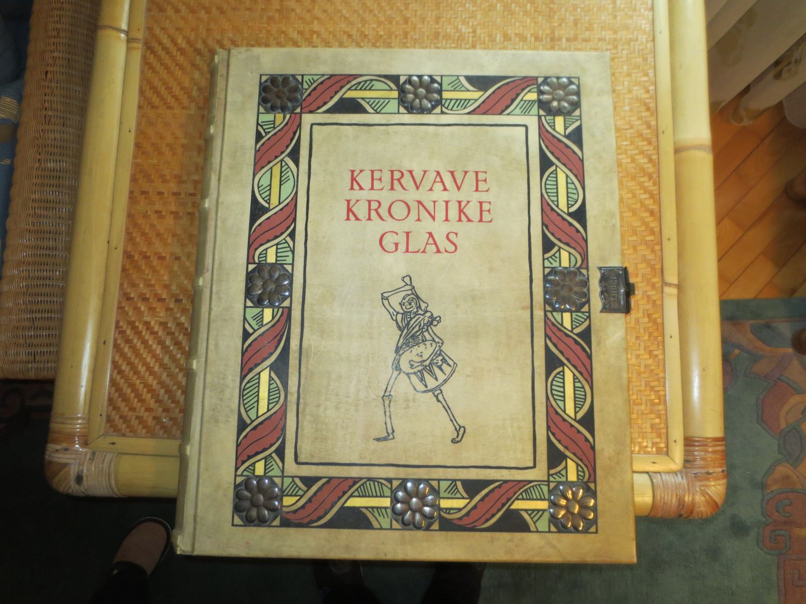 Knjiga Kervave kronike glas