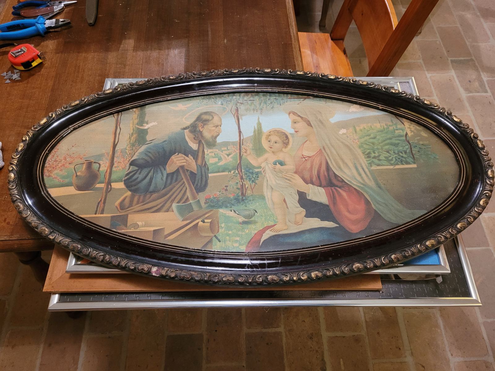 Ovalna slika verski motiv