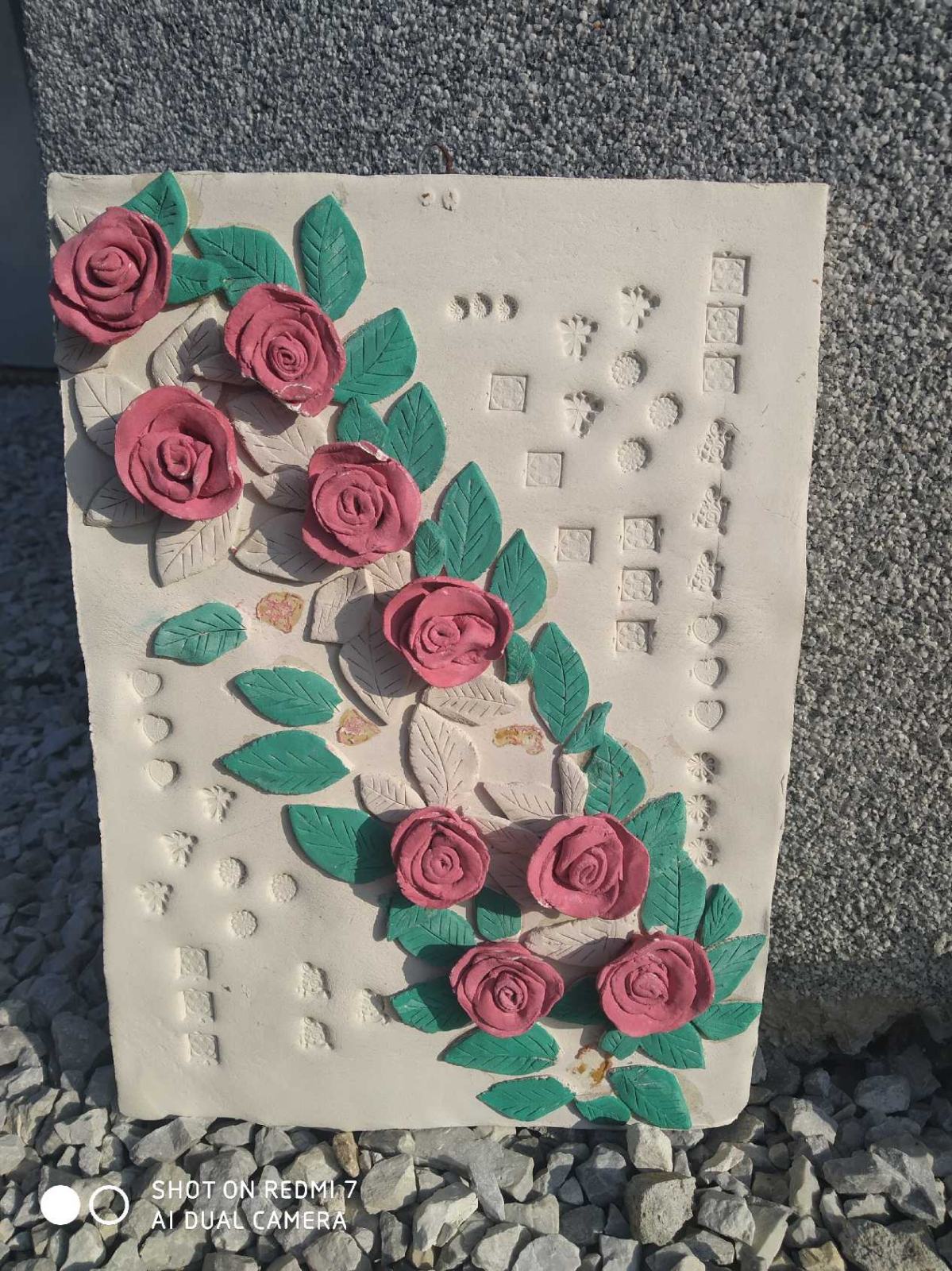 Reliefna slika iz žgane gline