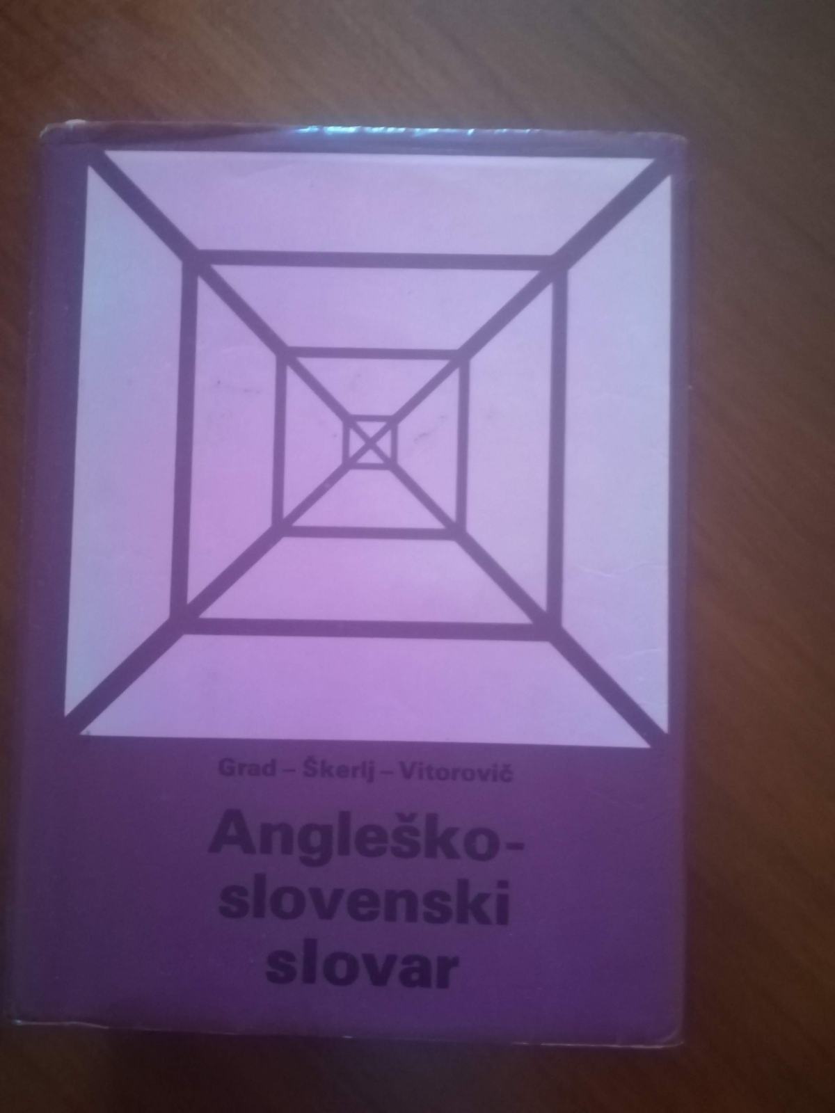 Angleško-slovenski slovar
