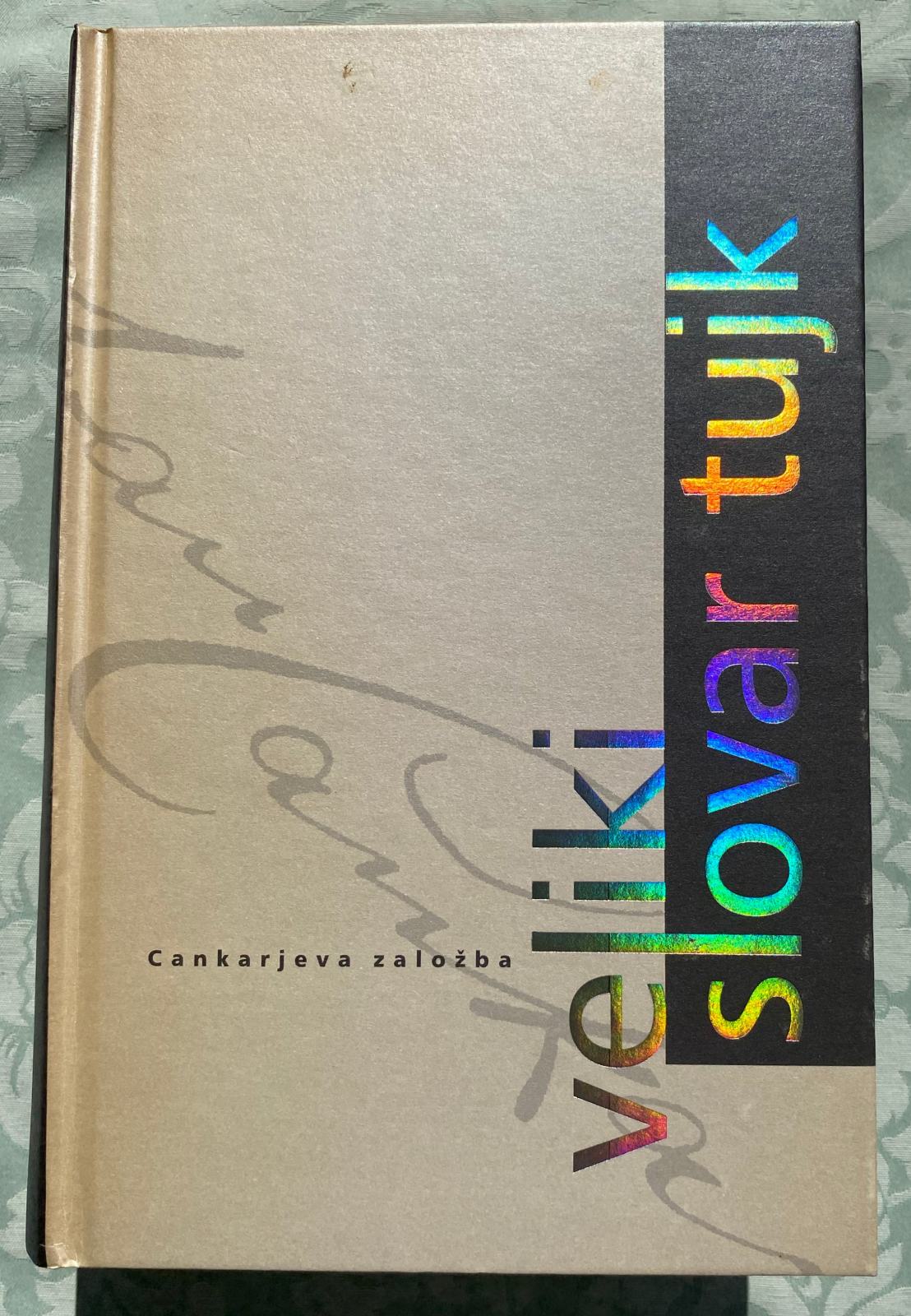 Nova knjiga Veliki slovar tujk