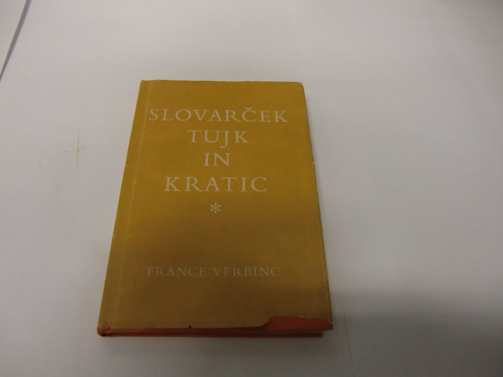 SLOVARČEK TUJK IN KRATIC