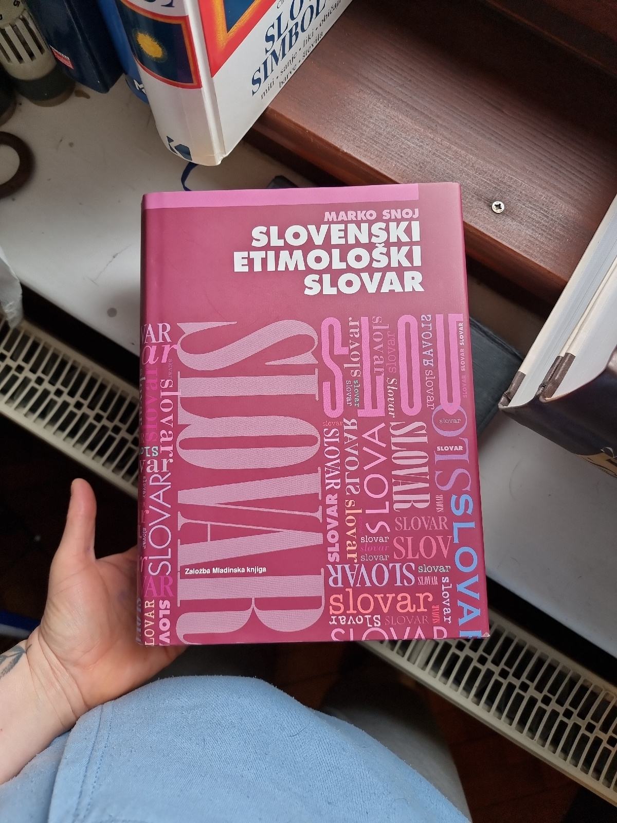 SLOVENSKI ETIMOLOŠKI SLOVAR