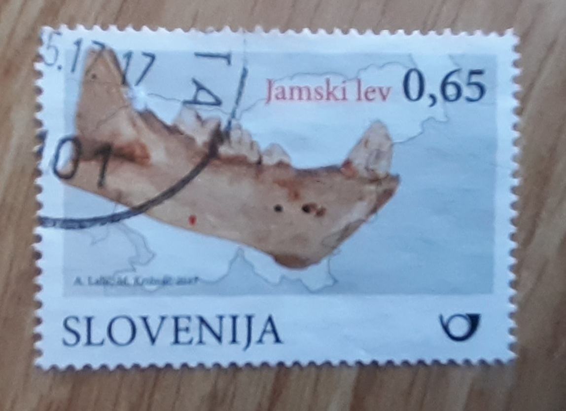 SLOVENIJA 2017 Jamski lev žigosana znamka