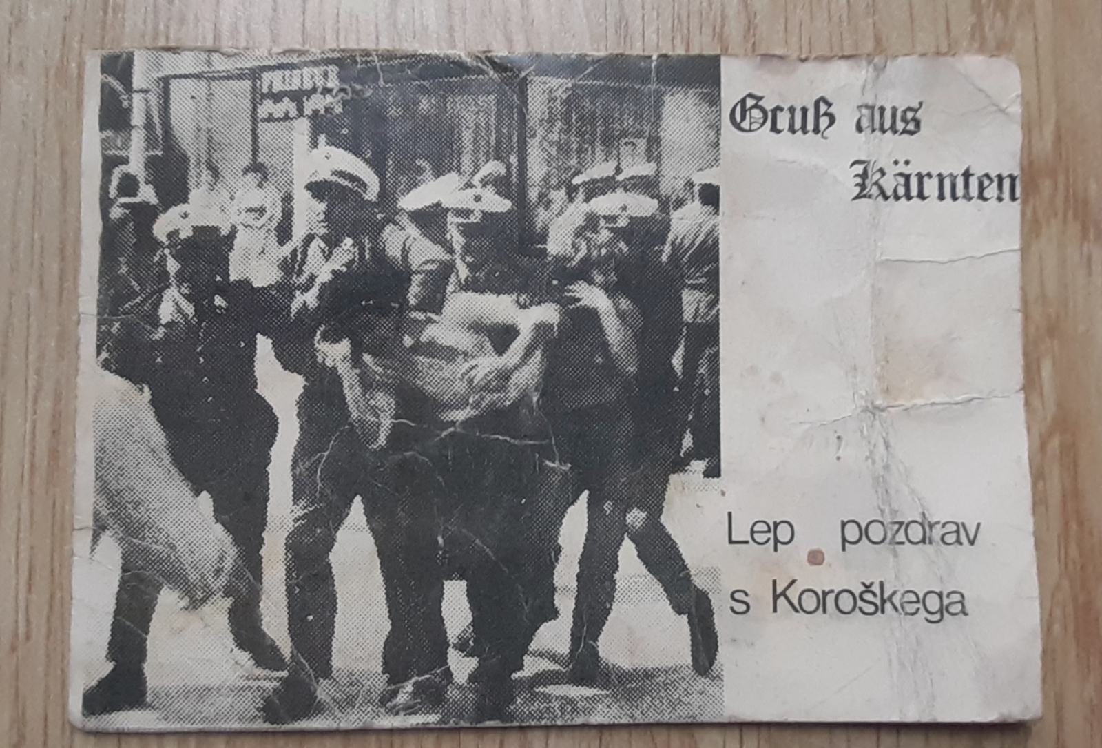 Razglednica Lep pozdrav s Koroškega poškodovana