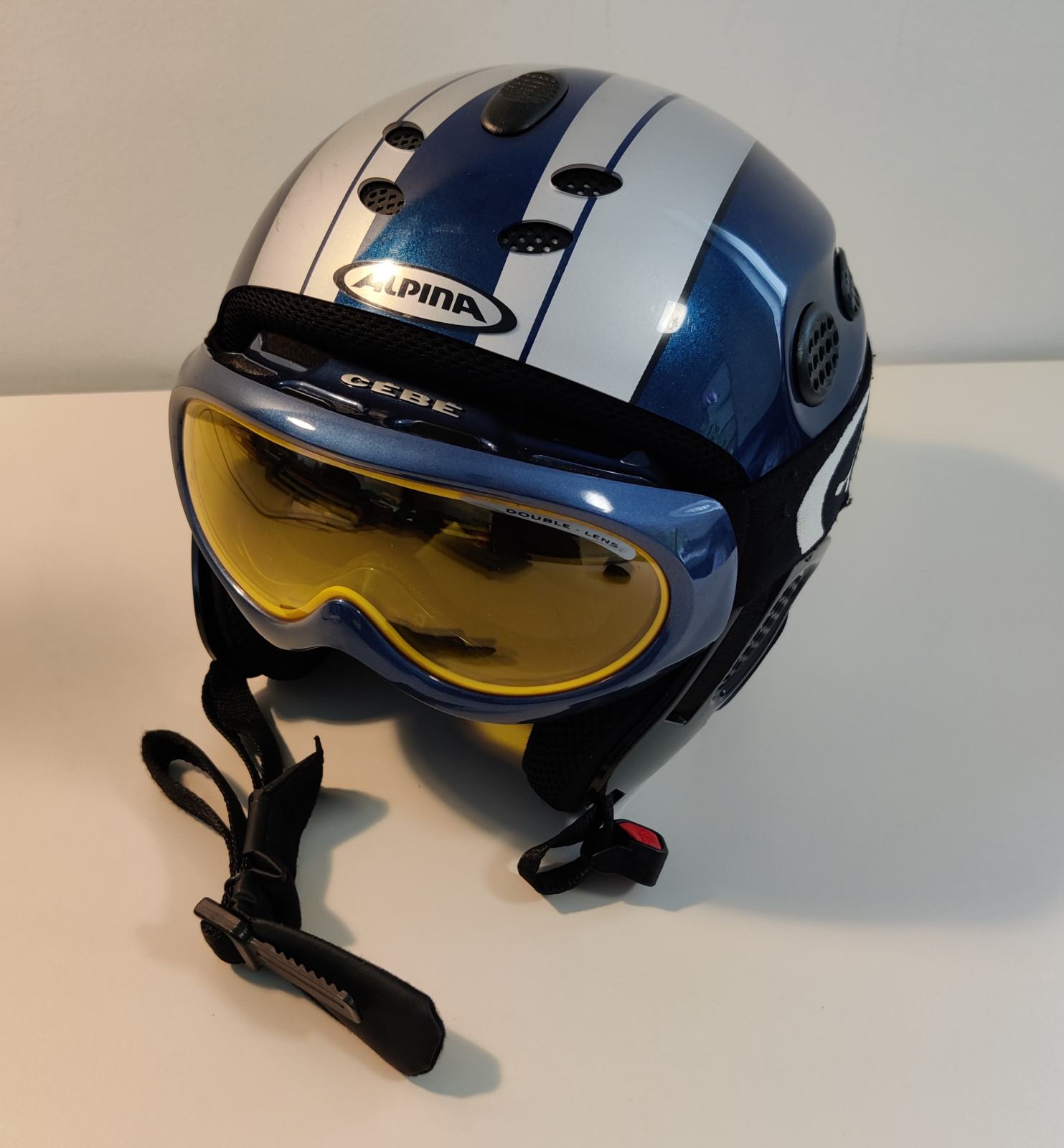 Moška smučarska čelada in očala