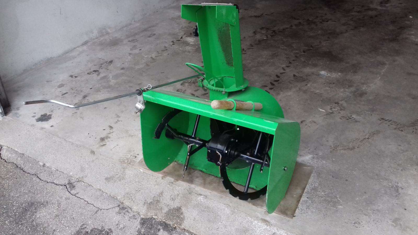 Prodam snežno frezo