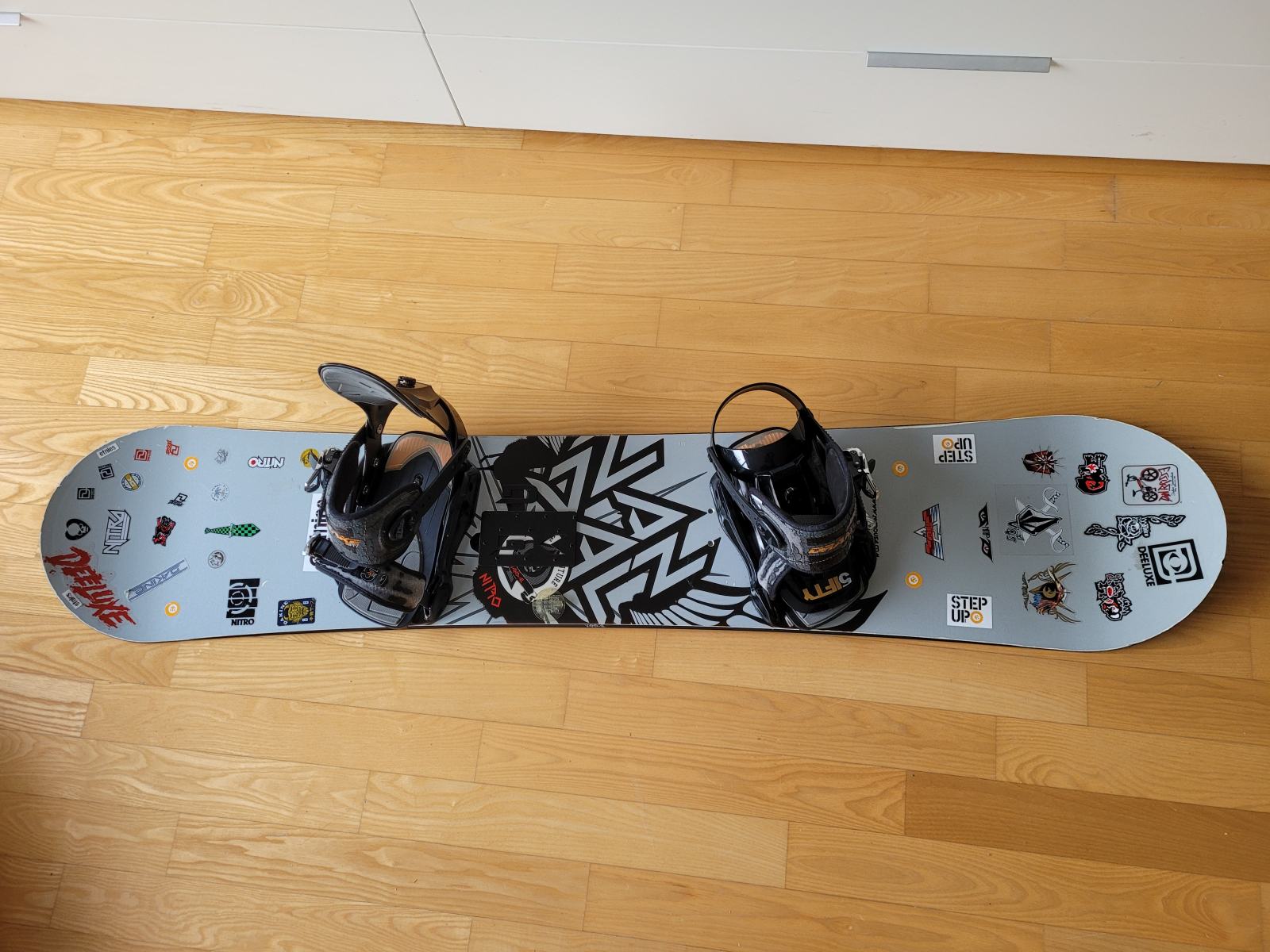 Nitro vandal 142cm + vezi drake fifty