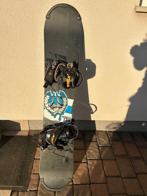 Snowboard Atomic velikost 138