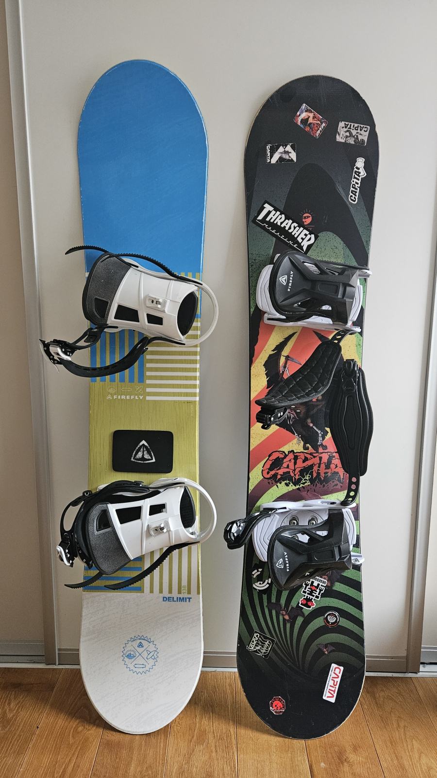 Snowboard deski in buce