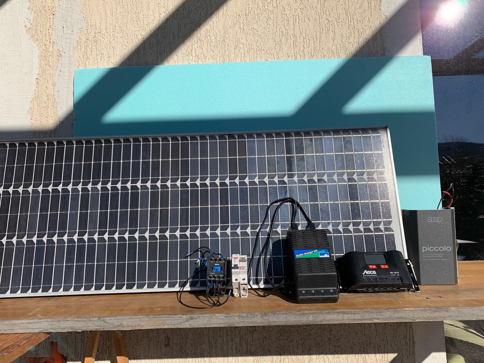 Mali solarni sistem