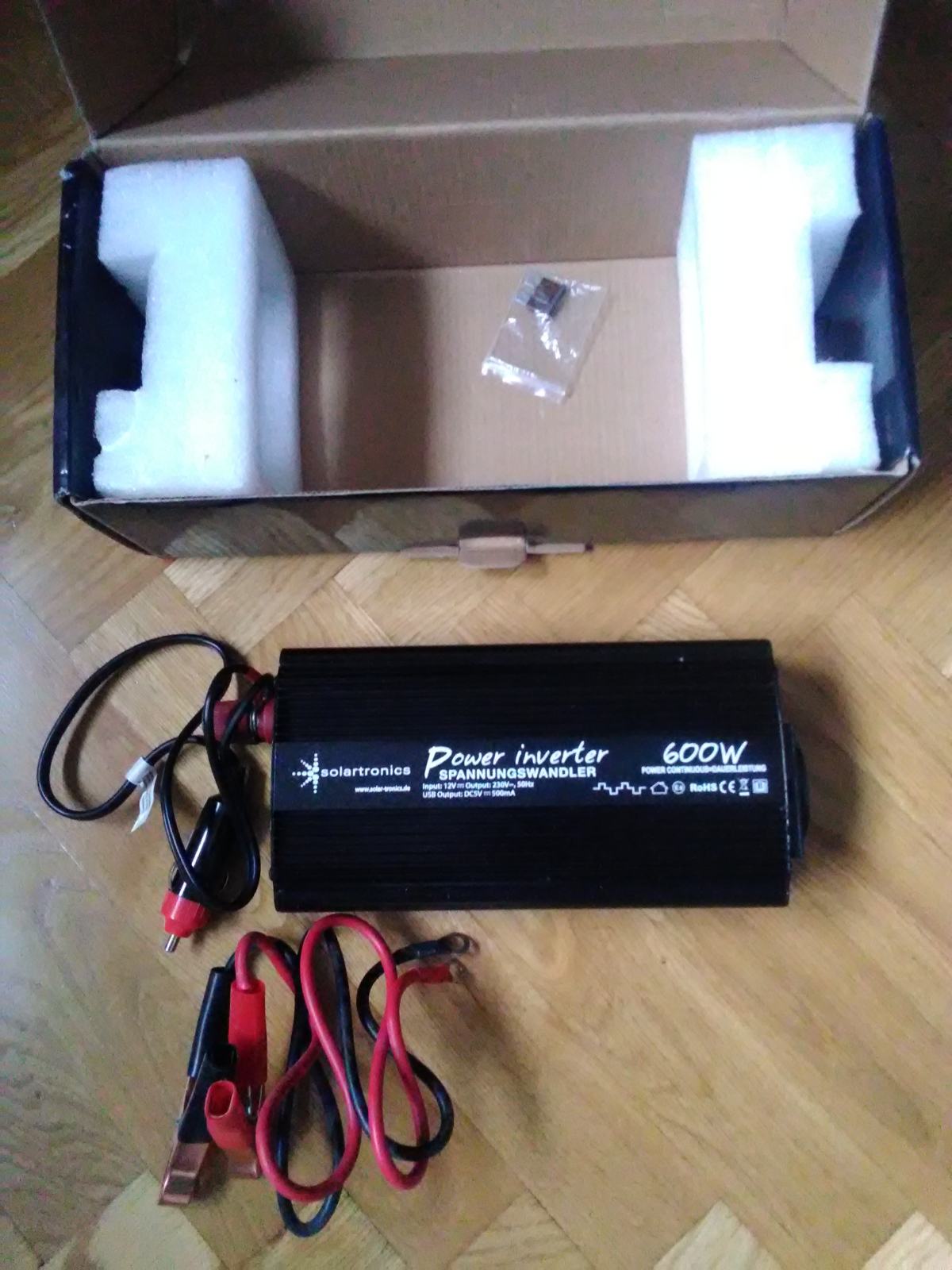 Pretvornik-inverter-razsmernik 12V 600–max1200W