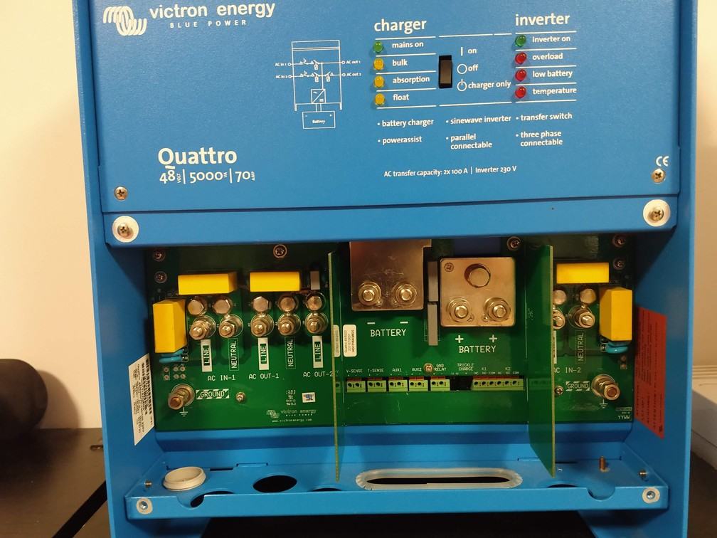 Victron Quattro 48/5000/70-100/100 230V