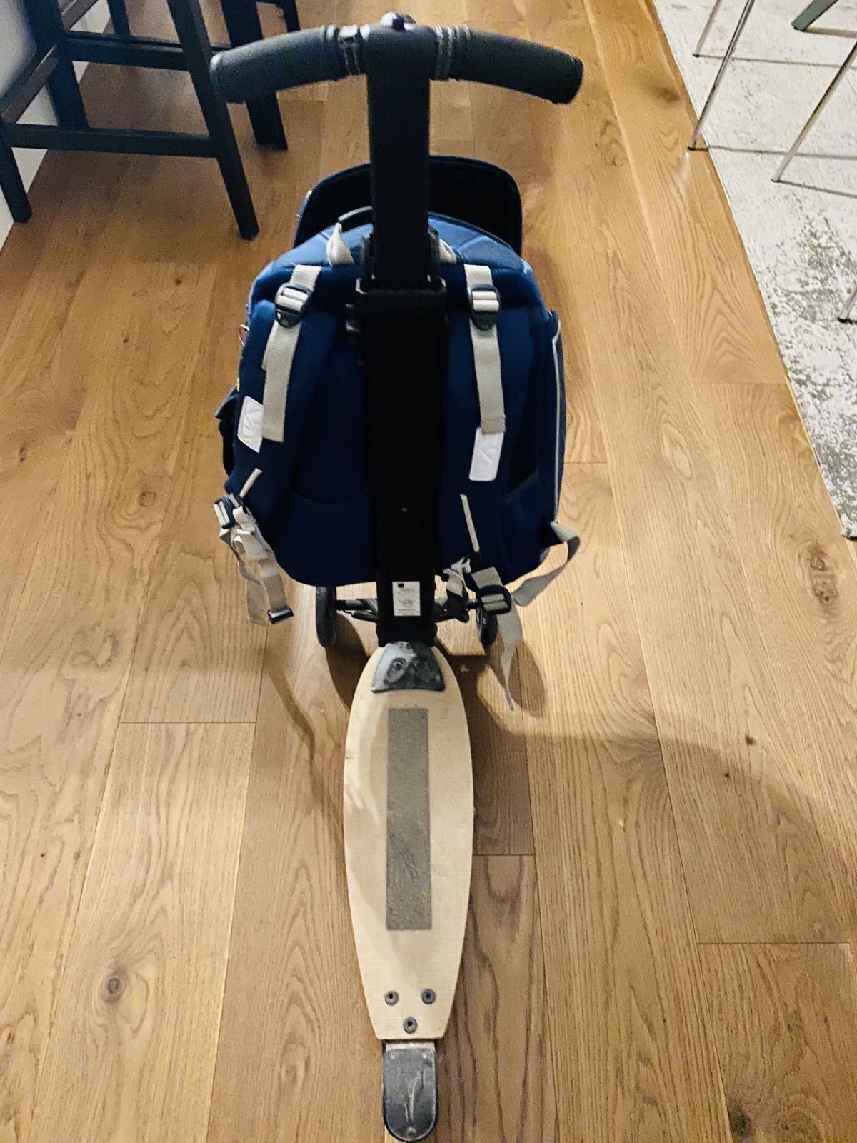 Roll Jet solska torba s skirojem