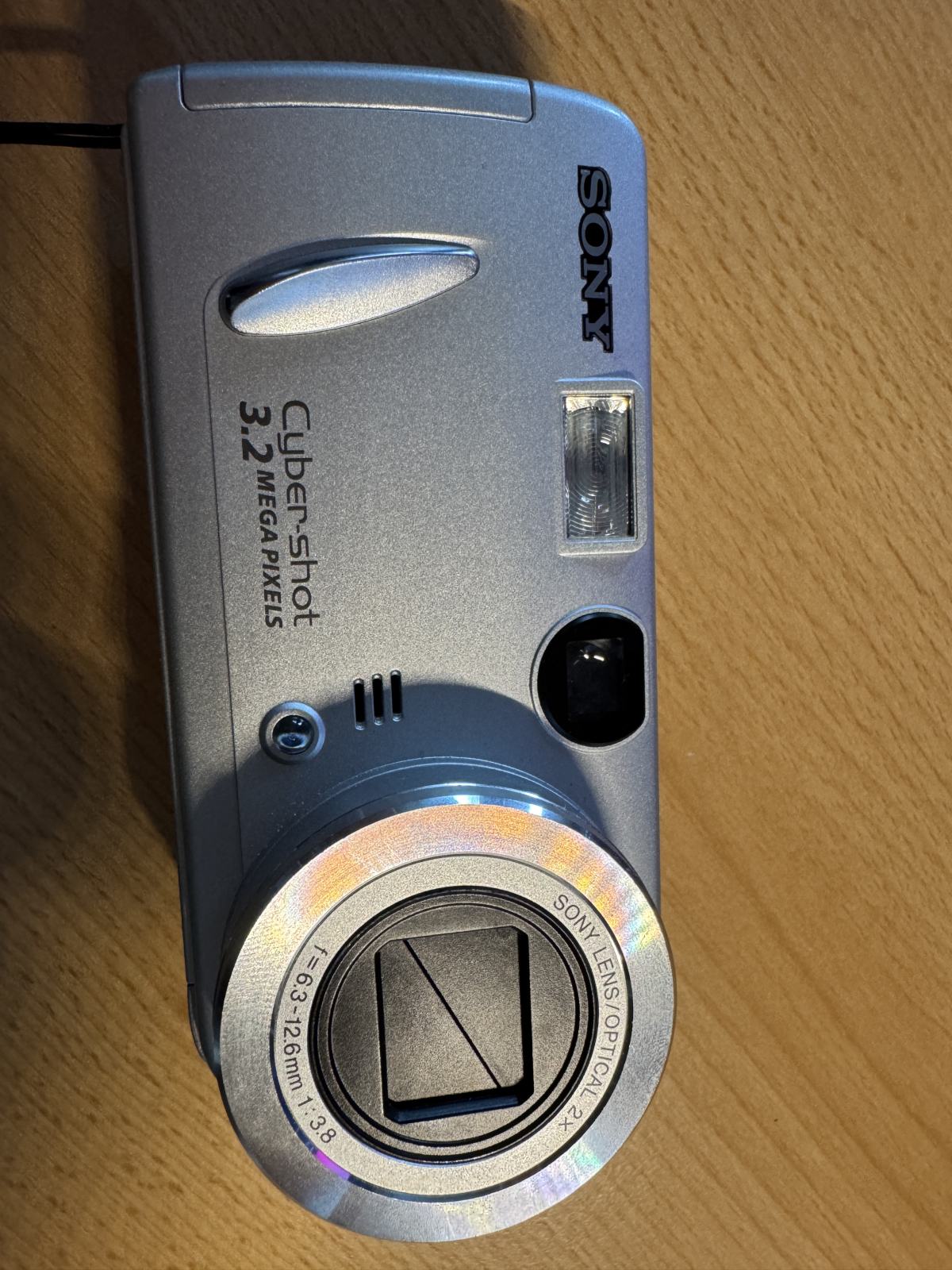 Sony Cybershot DSC-P52
