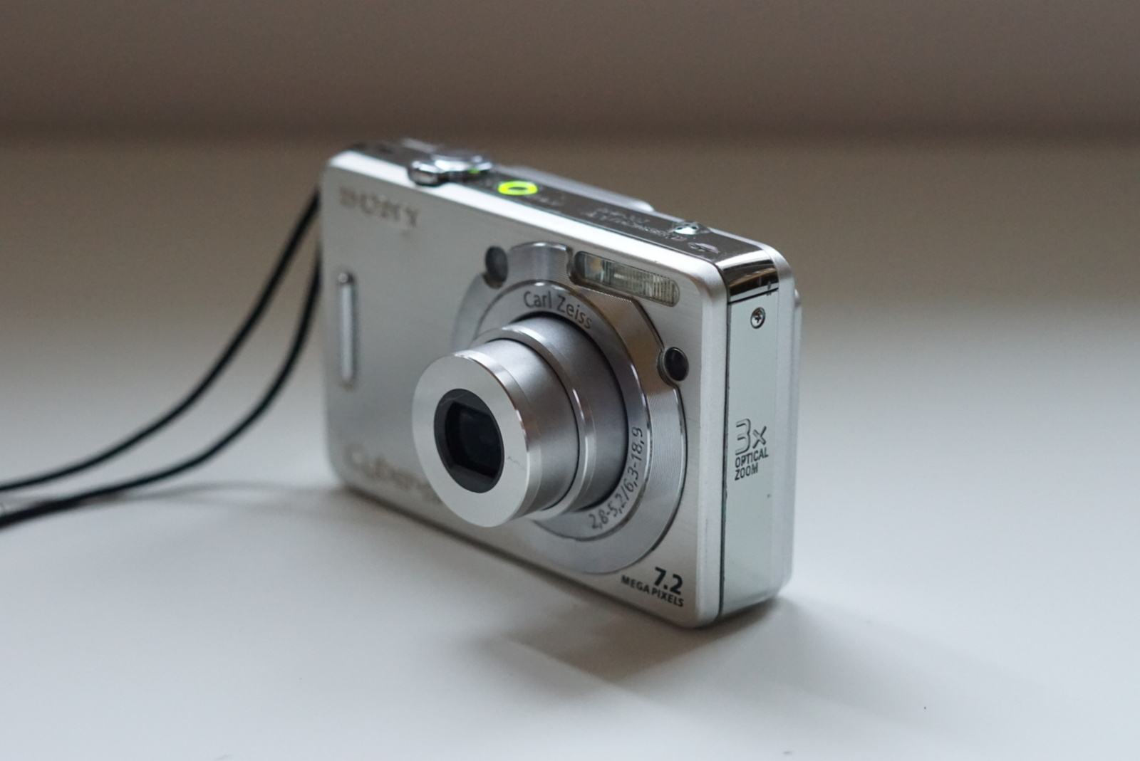 Sony digitalni fotoaparat