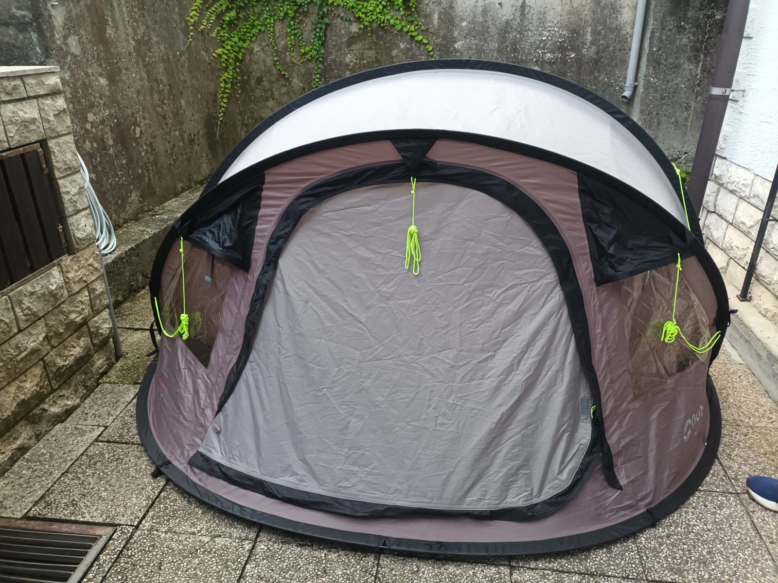 Outwell fusion 400, šotor za 4 osebe